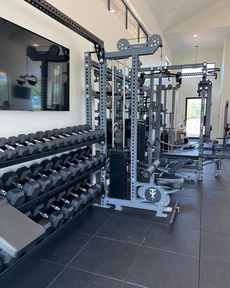 Así luce el gimnasio de 33 mil dólares que se compró Undertaker para su ...