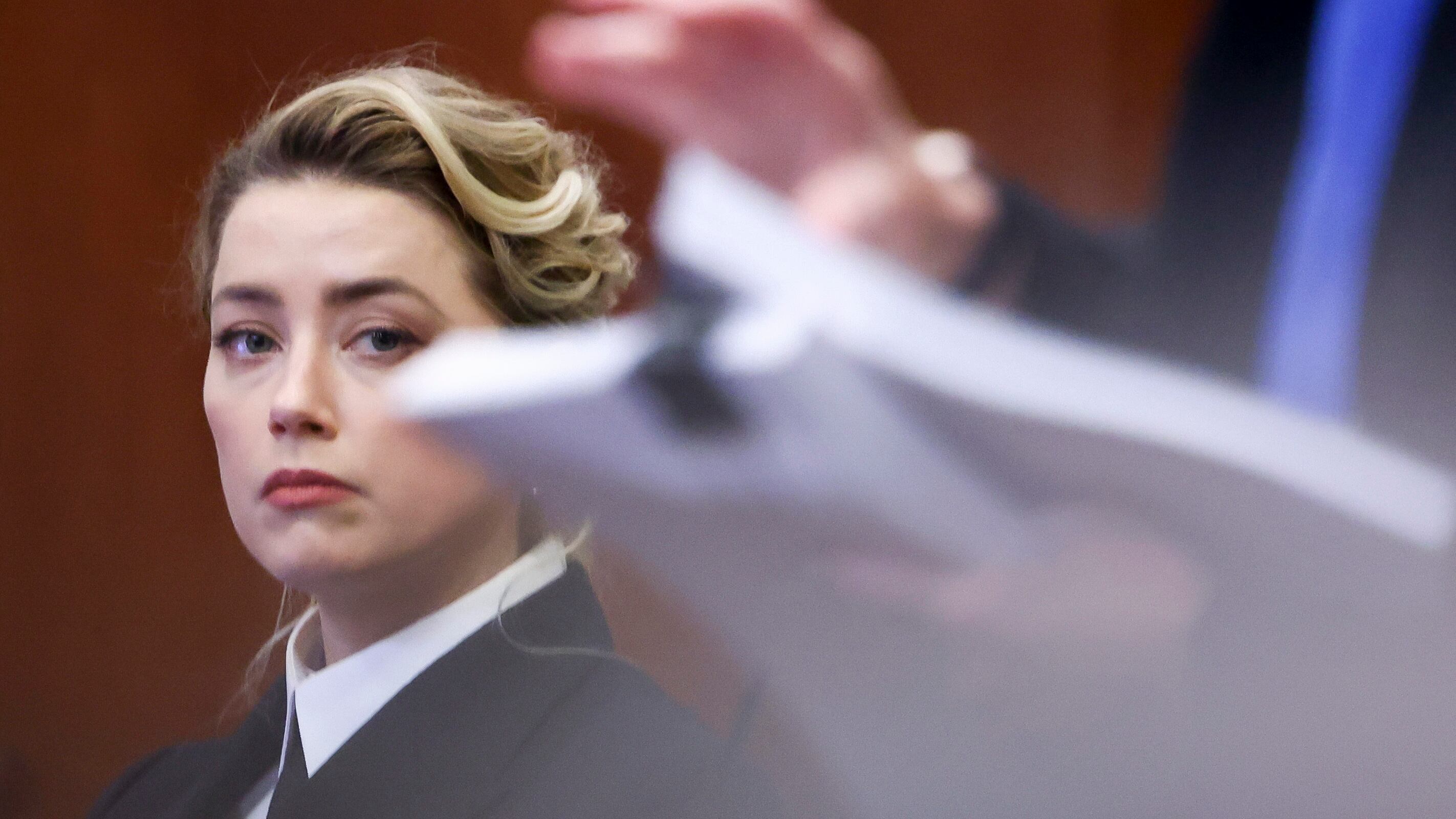 Psicóloga Confirma De Amber Heard Sufre Trastorno De Estrés