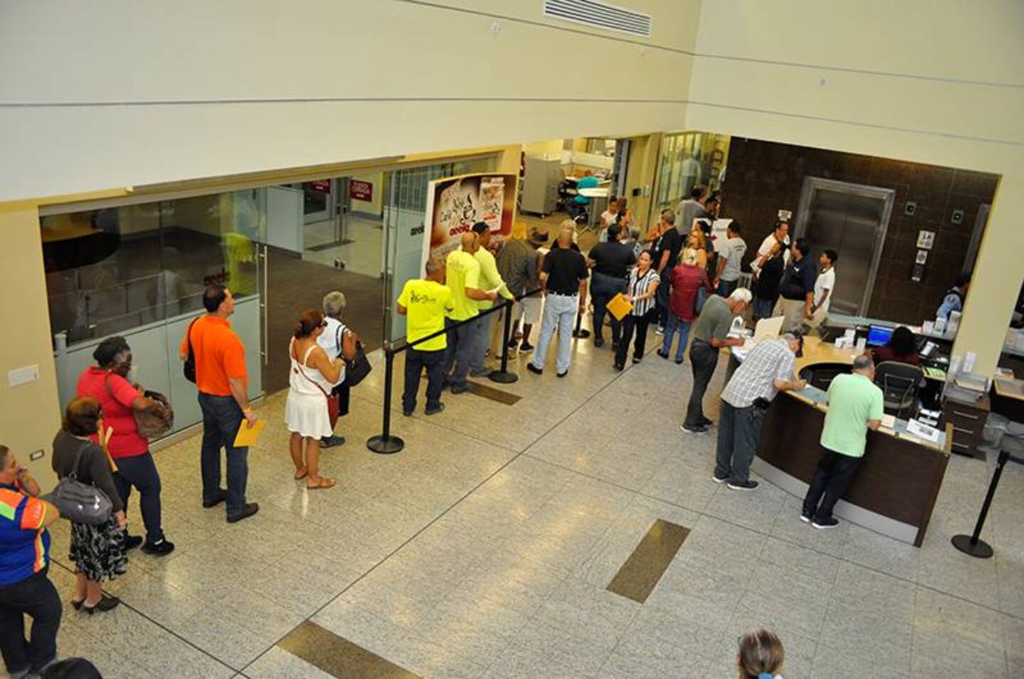 Empleados de AEELA solicitan préstamos de emergencia – Metro Puerto Rico