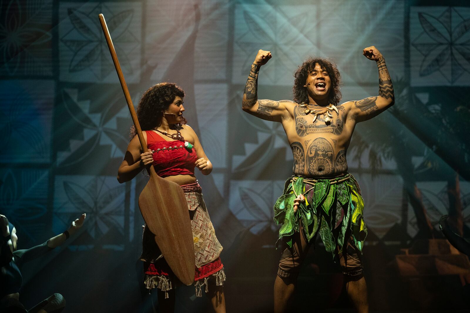 Moana navega por el océano en el Disney Treasure: conversación con ...